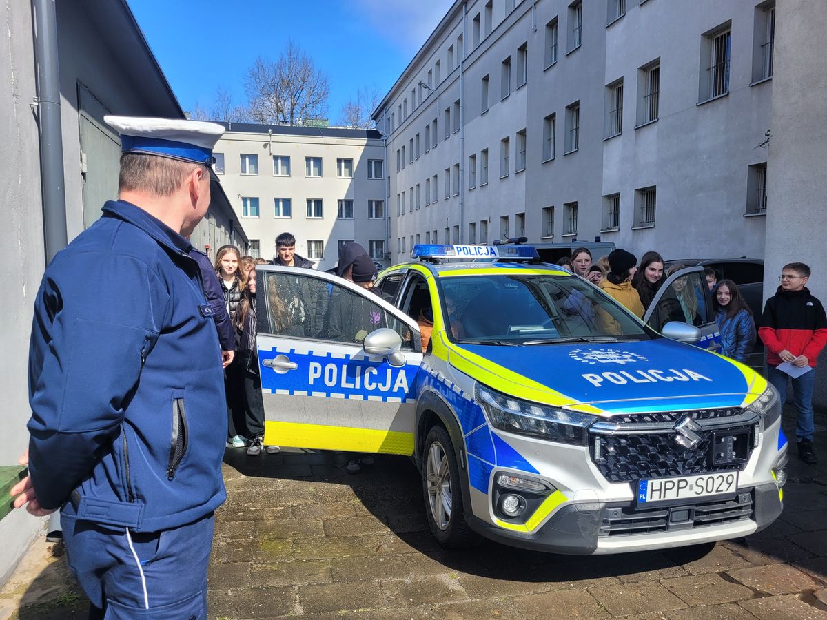 Uczniowie w ramach projektu "Akademia Przedsiębiorczości" poznawali ...